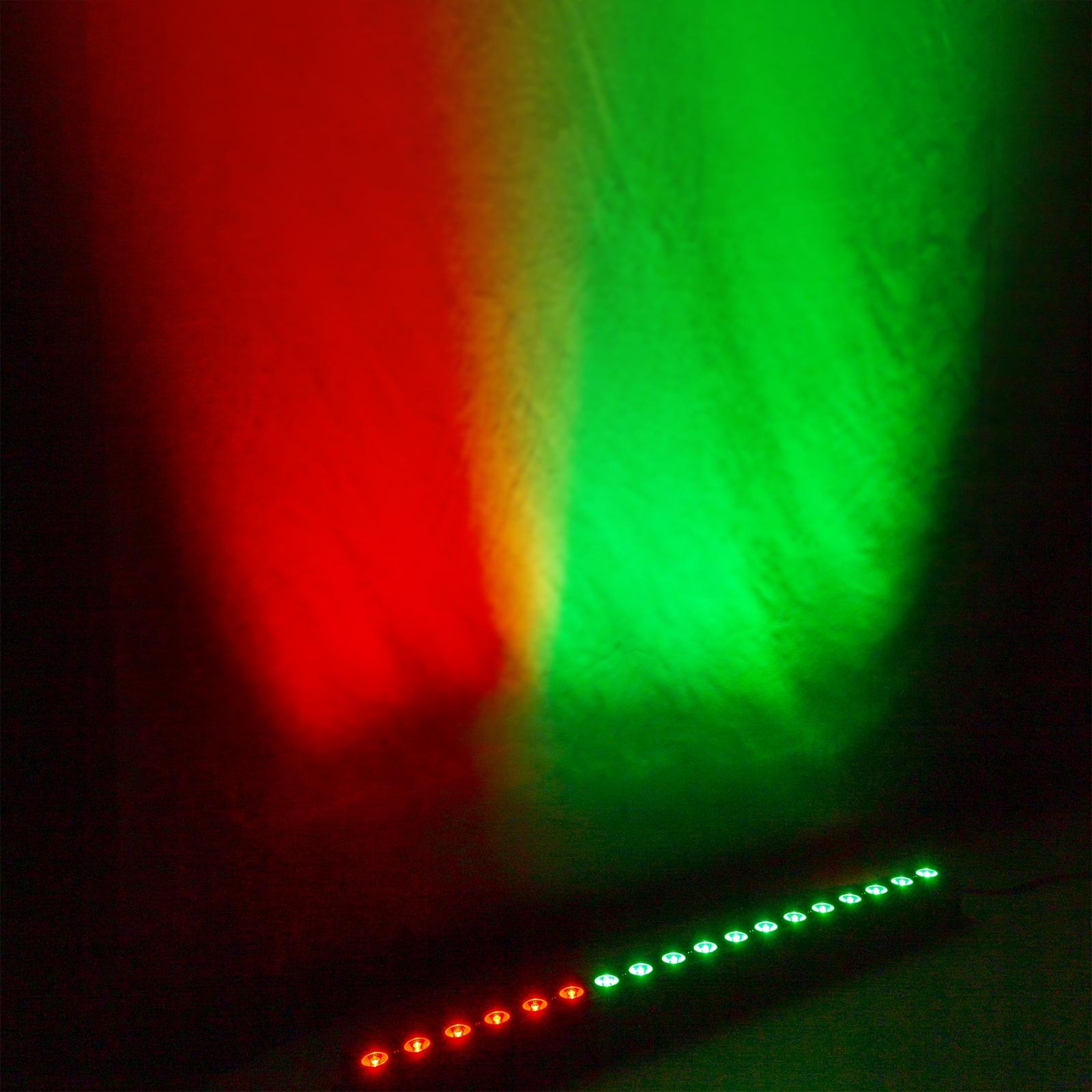 LCB183 LED Bar 18x 3W RGB - beamZ